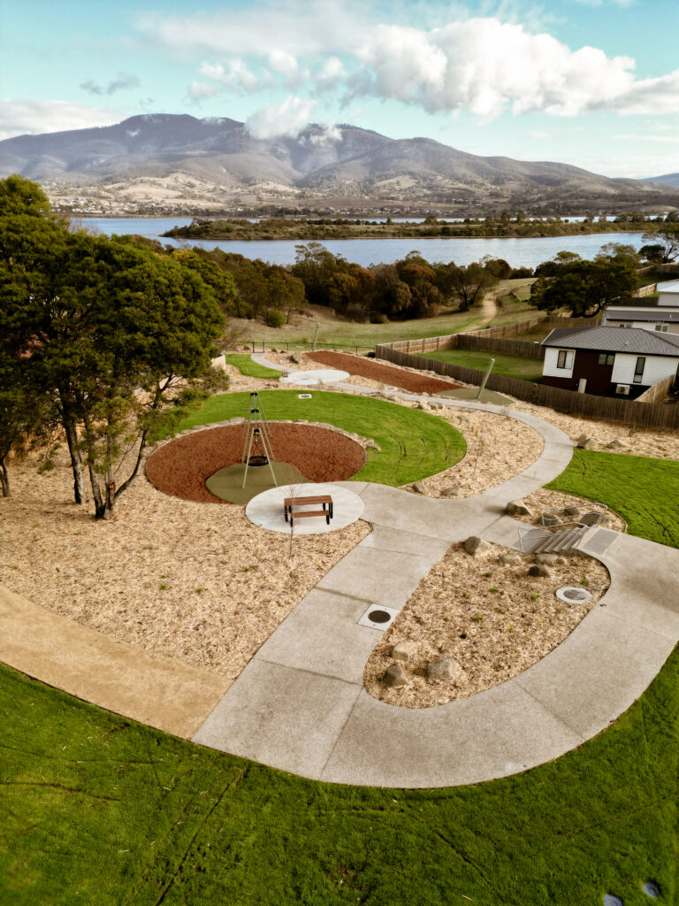 Swan Park Playground | SLS Landscape Group
